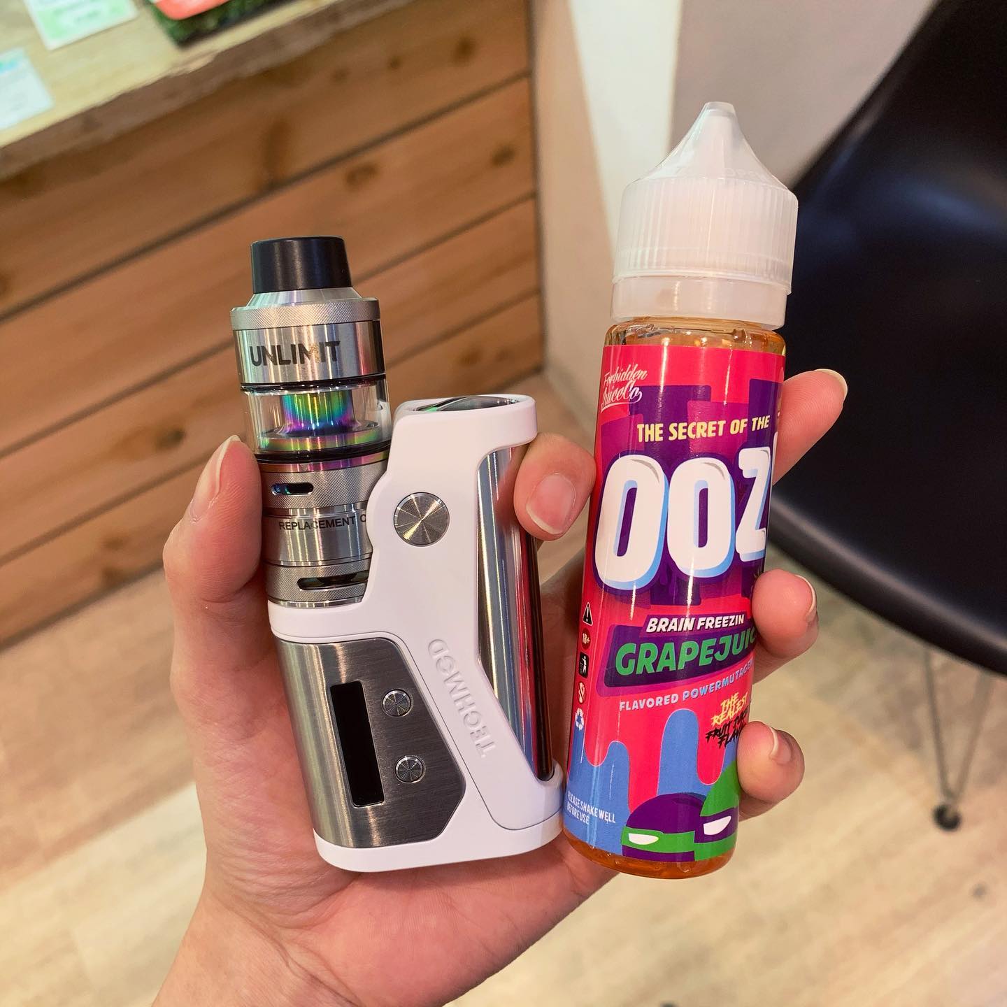 from Instagram こんにちは、VAPE STORE札幌大通店です。﻿﻿クリスマスプレゼントにVAPEは如何ですか﻿﻿リキッドは ...