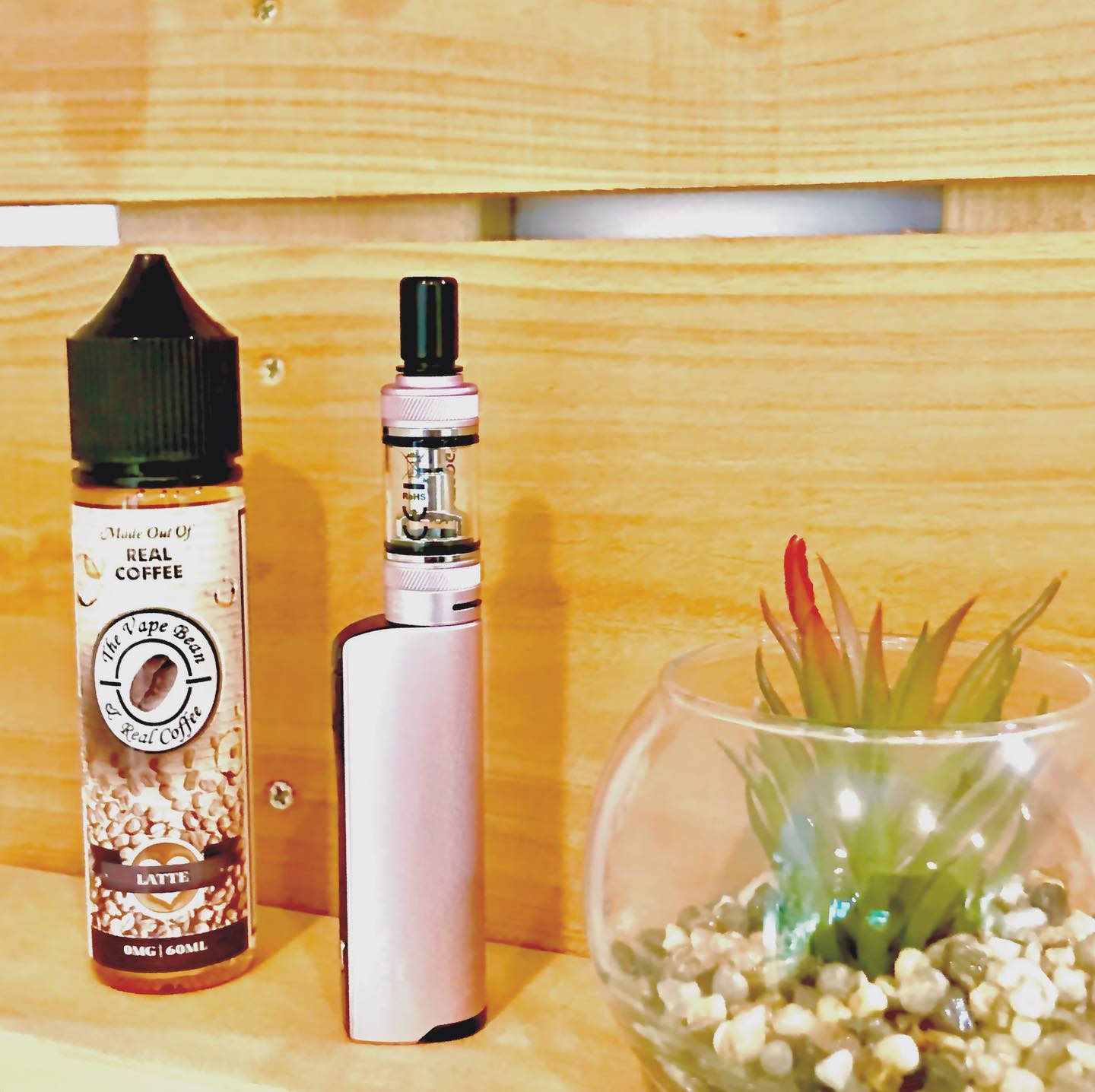 from Instagram おはようございます、vape store 札幌大通店です‍♀️ついこの間まで暑い暑いって言ってた気がしますが ...